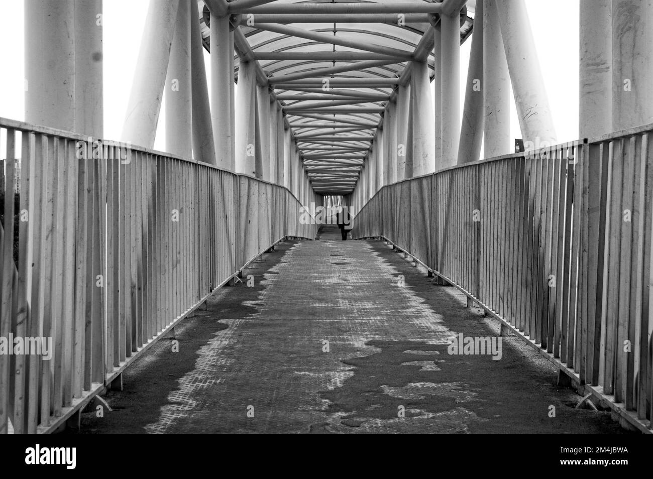 Pedestrian bridge inside city hi-res stock photography and images - Alamy