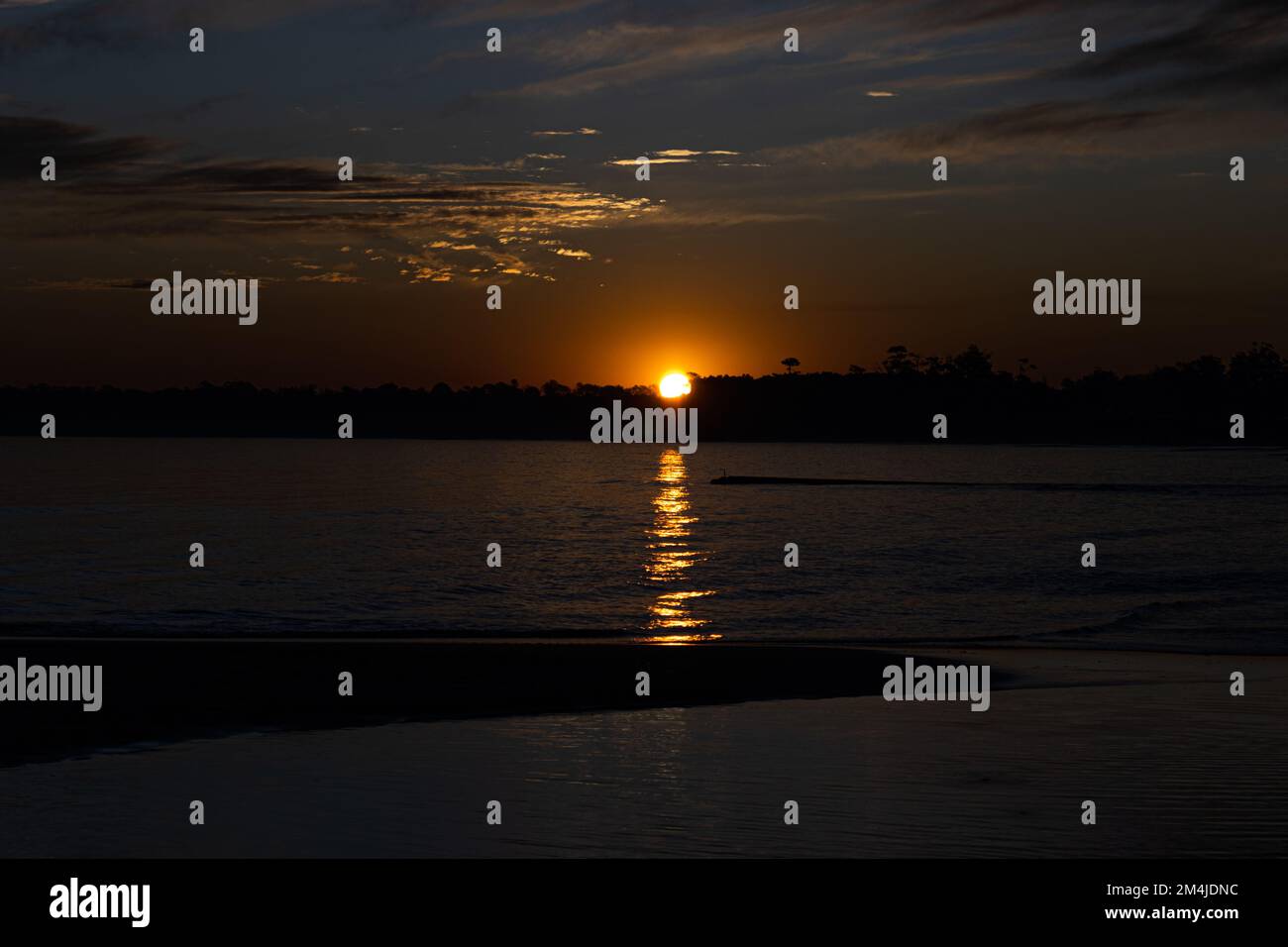 Horizontal sunset beach beautiful hi-res stock photography and images ...