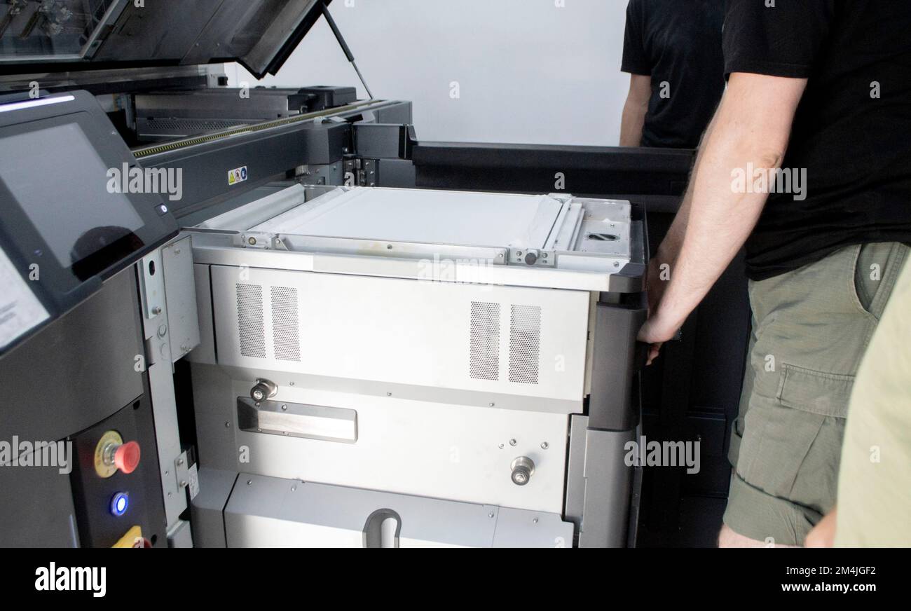 Working chamber hi-res stock photography and images - Alamy