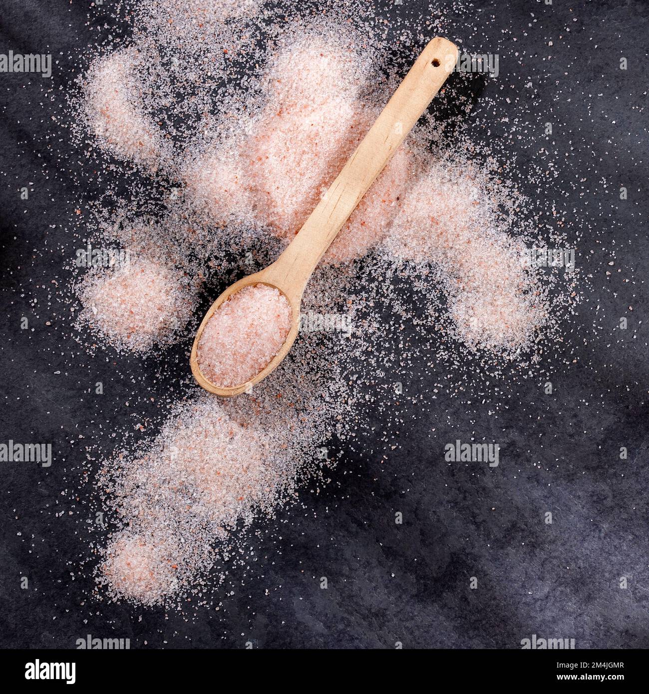 Fine grains of pink Himalayan salt, powder red rock salt from Pakistan ...