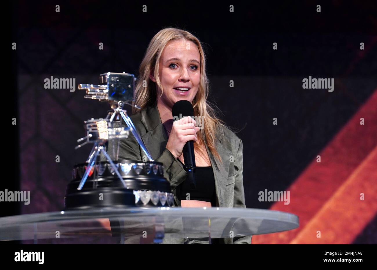 Beth Mead makes her speech after winning The BBC Sports Personality of ...