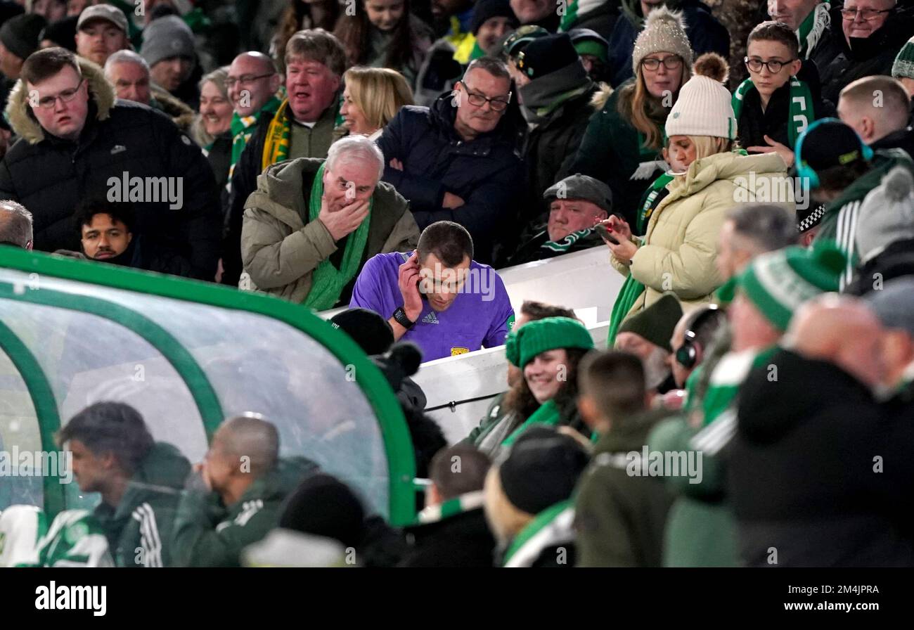 Referee Euan Anderson checks VAR during the cinch Premiership match at ...