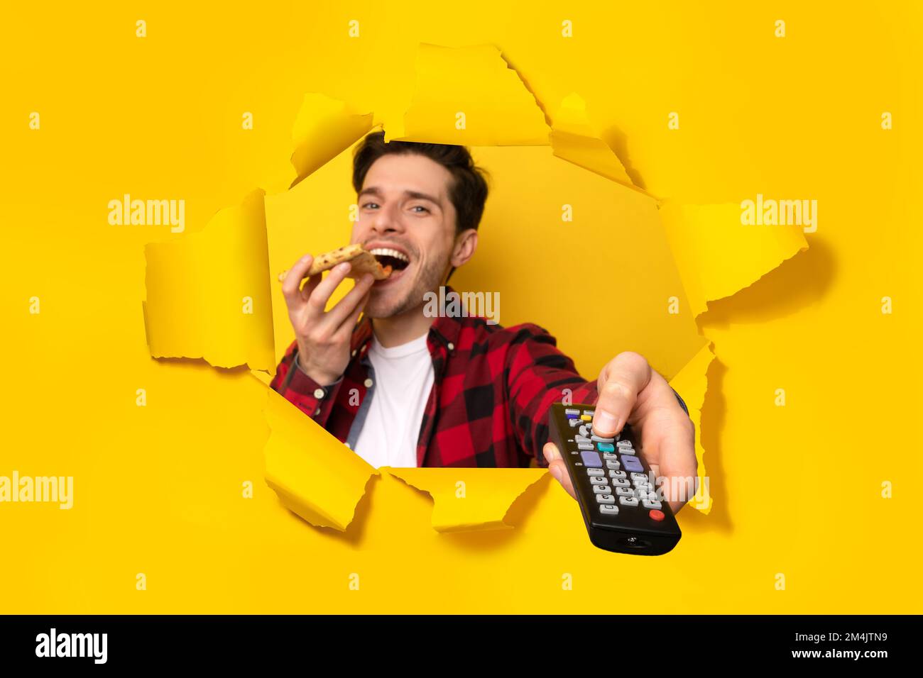 Man eating and pointing hi-res stock photography and images - Alamy