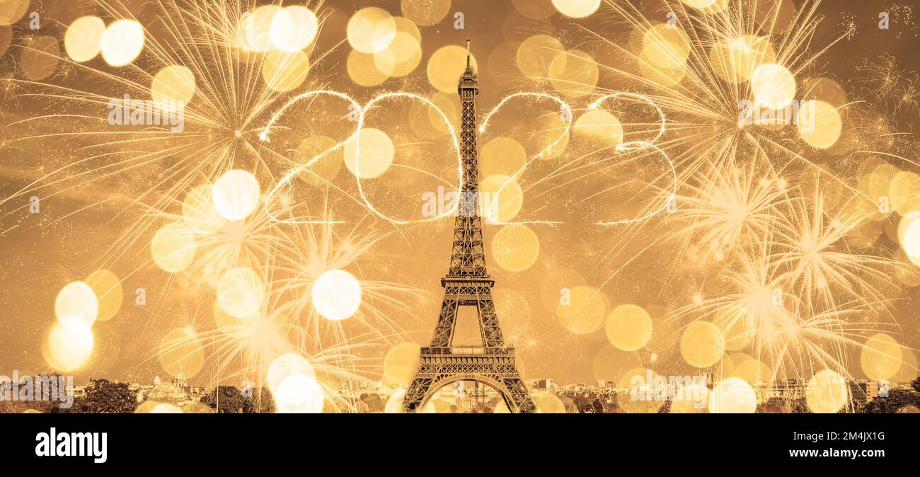fireworks over the Eiffel tower New Year in Paris Stock Photo - Alamy