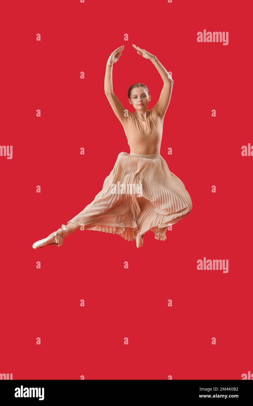 Ballerina stage jumping hi-res stock photography and images - Alamy