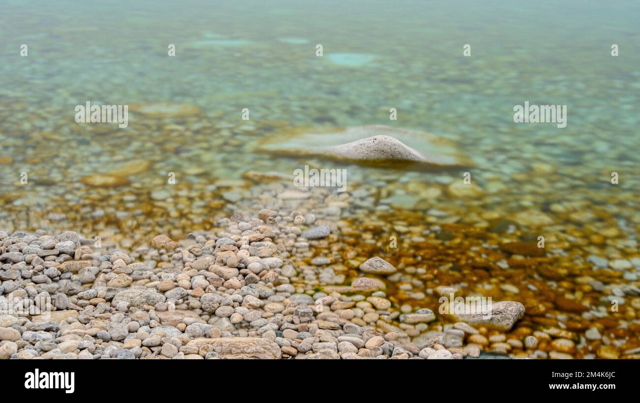 Lake Huron shoreline, submerged rocks at Halfway Log Dump, Bruce ...
