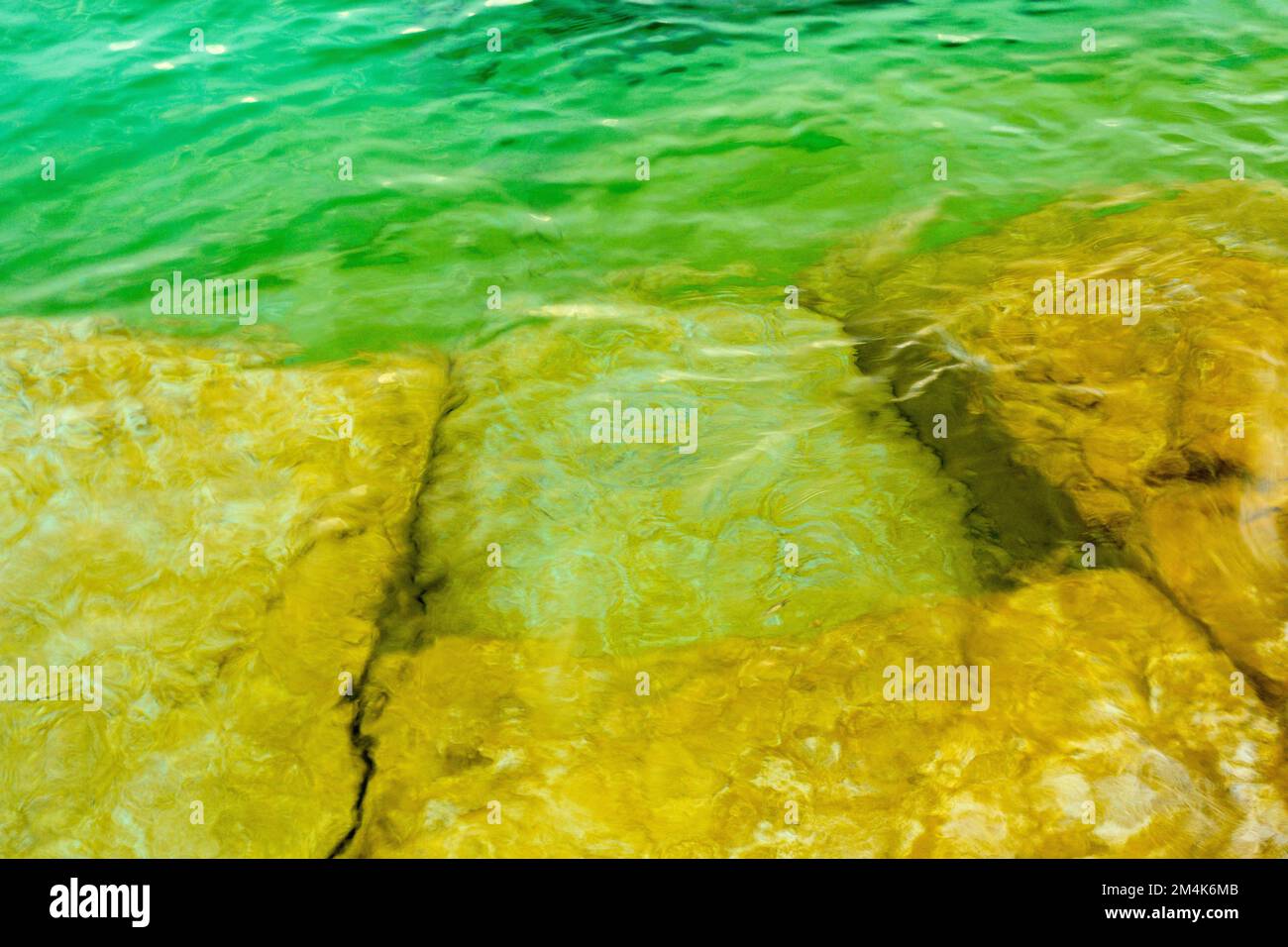 Lake Huron shoreline, submerged rocks at Halfway Log Dump, Bruce ...