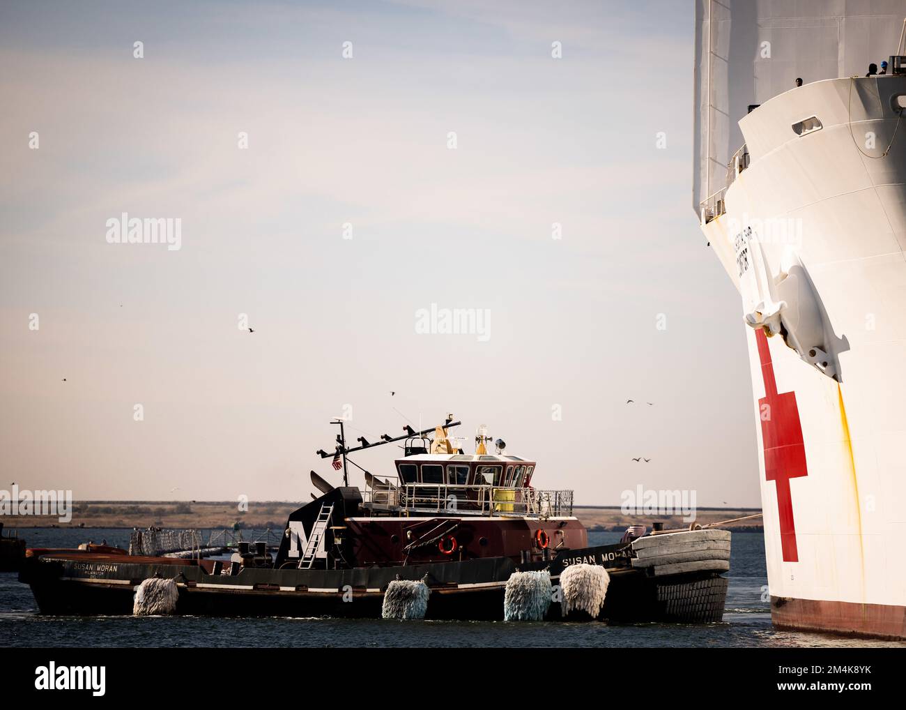 Norfolk, Va. (December 21, 2022) - USNS Comfort (T-AH 20) returns home ...