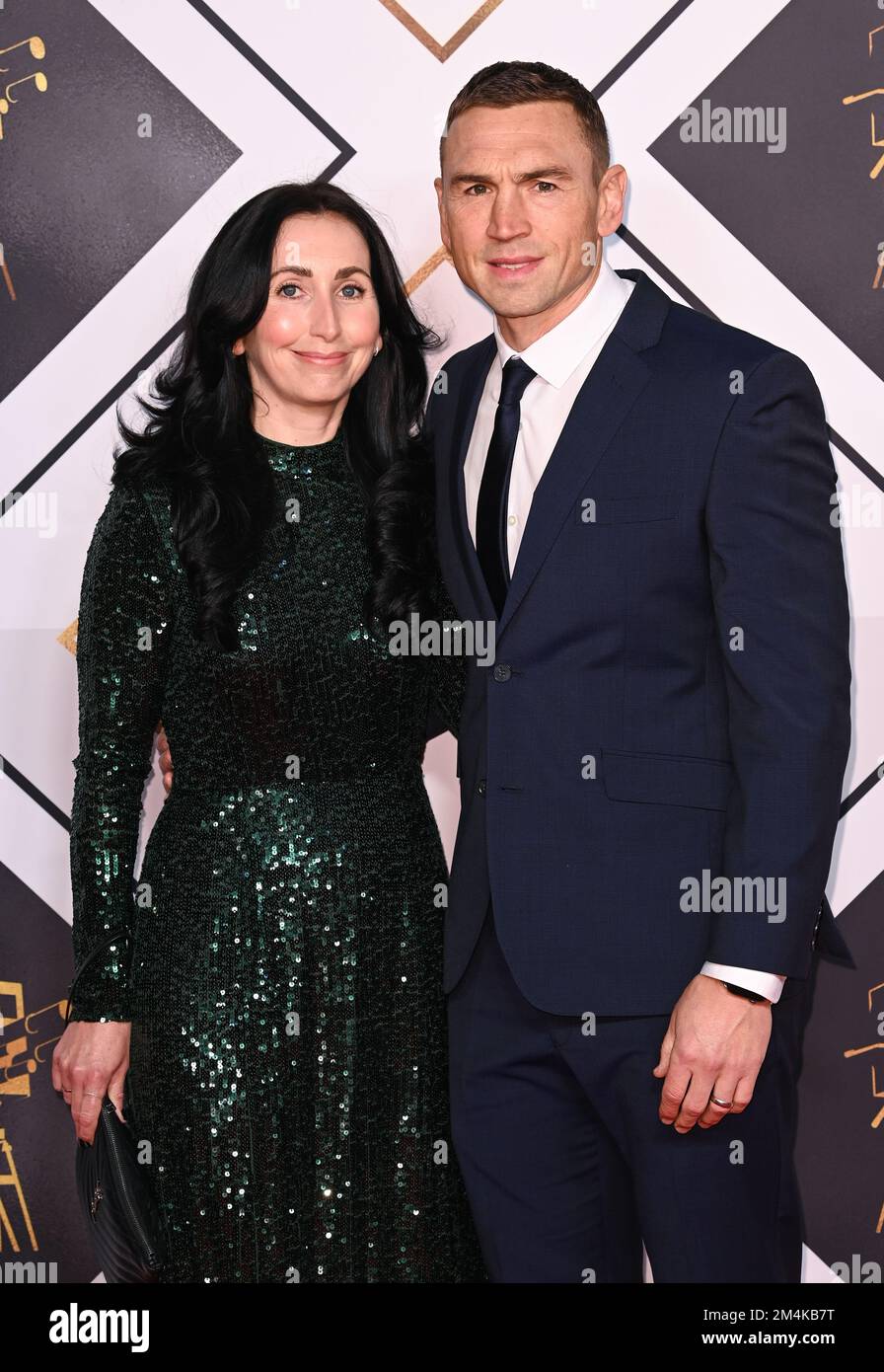 December 21st, 2022, London, UK. Kevin Sinfield and family arriving at ...