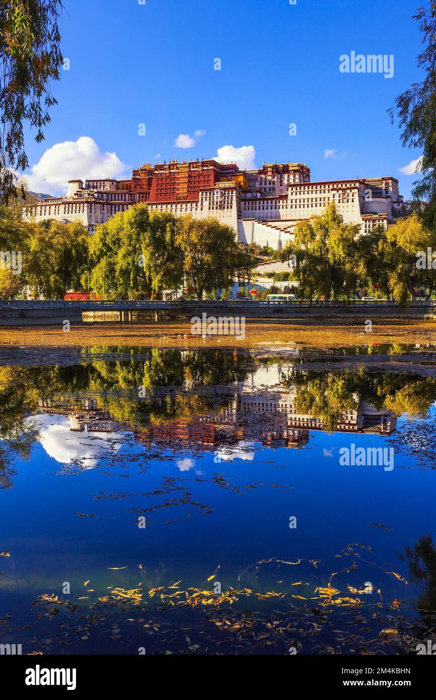 (FILE) The ancient palace complex: Potala Palace, Lhasa, Tibet, China ...