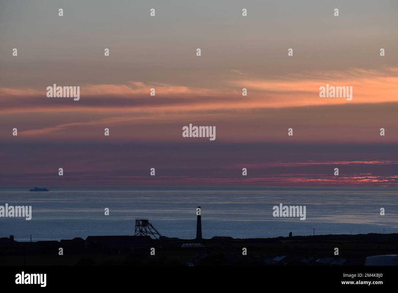 Red sea mine hi-res stock photography and images - Alamy