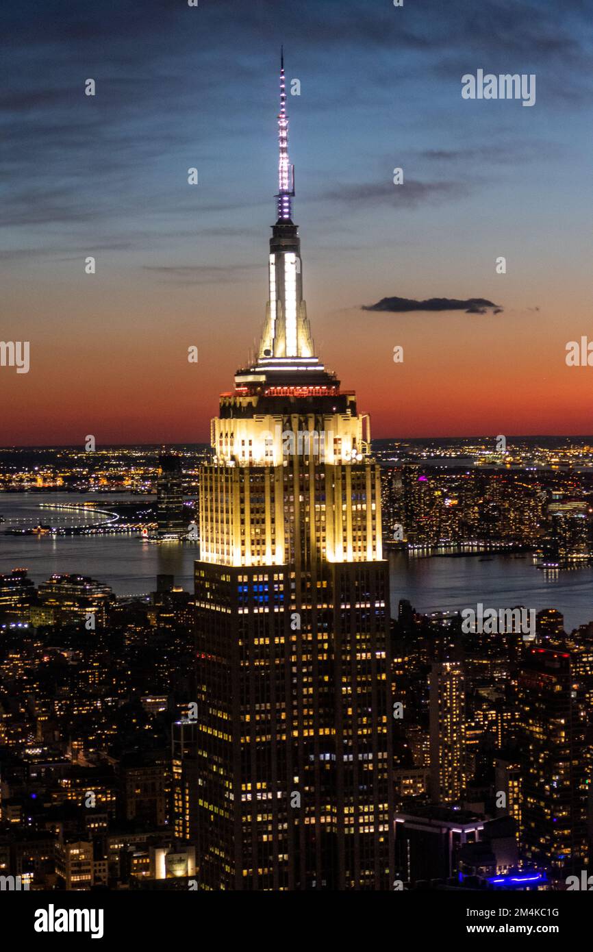 Stunning view from New York skyline sunset. Summit One Vanderbilt Stock ...