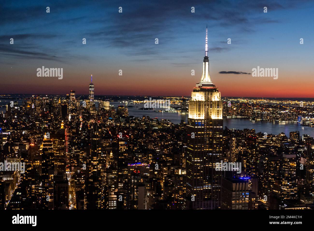Stunning view from New York skyline sunset. Summit One Vanderbilt Stock ...
