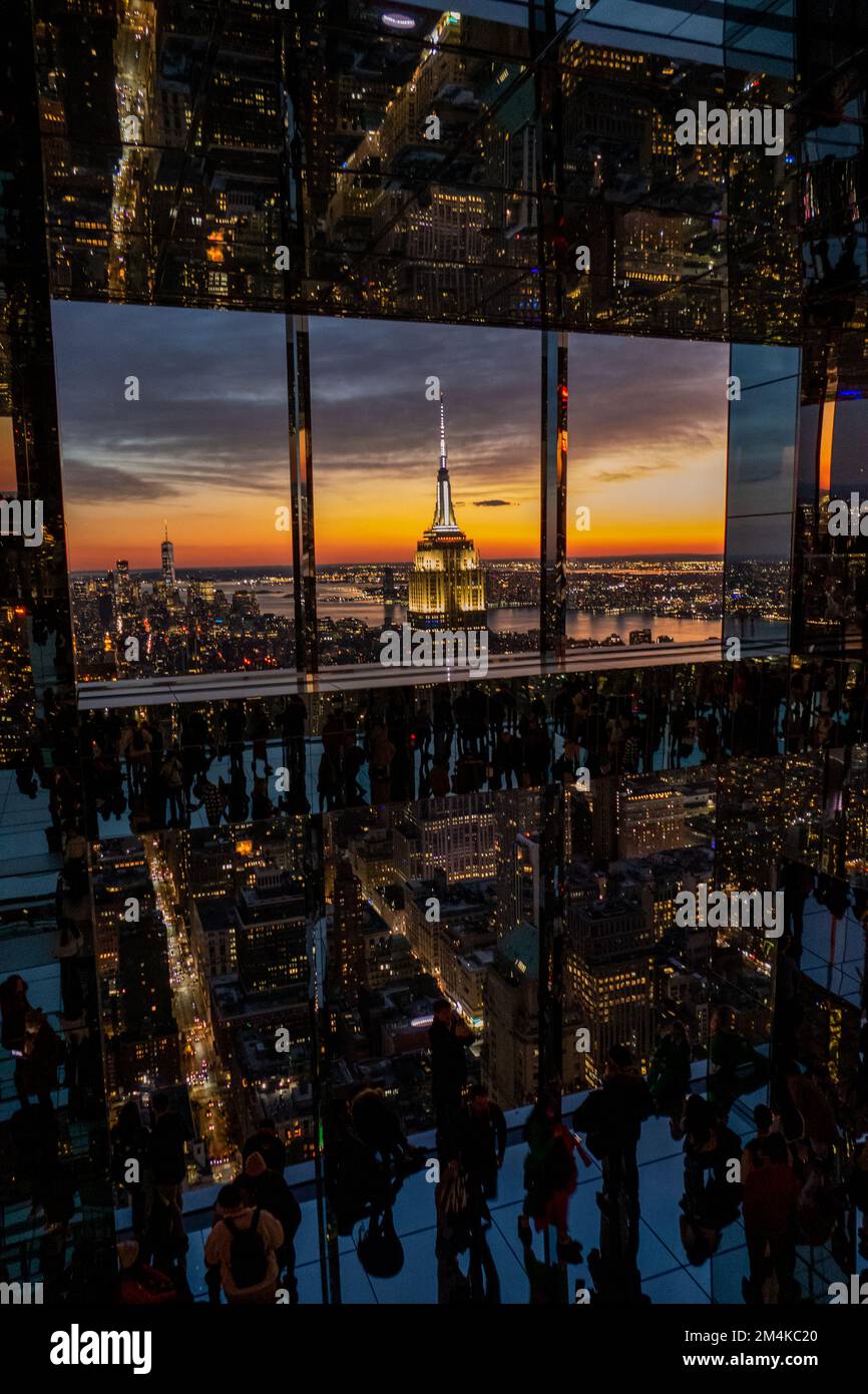 Stunning view from New York skyline sunset. Summit One Vanderbilt Stock ...