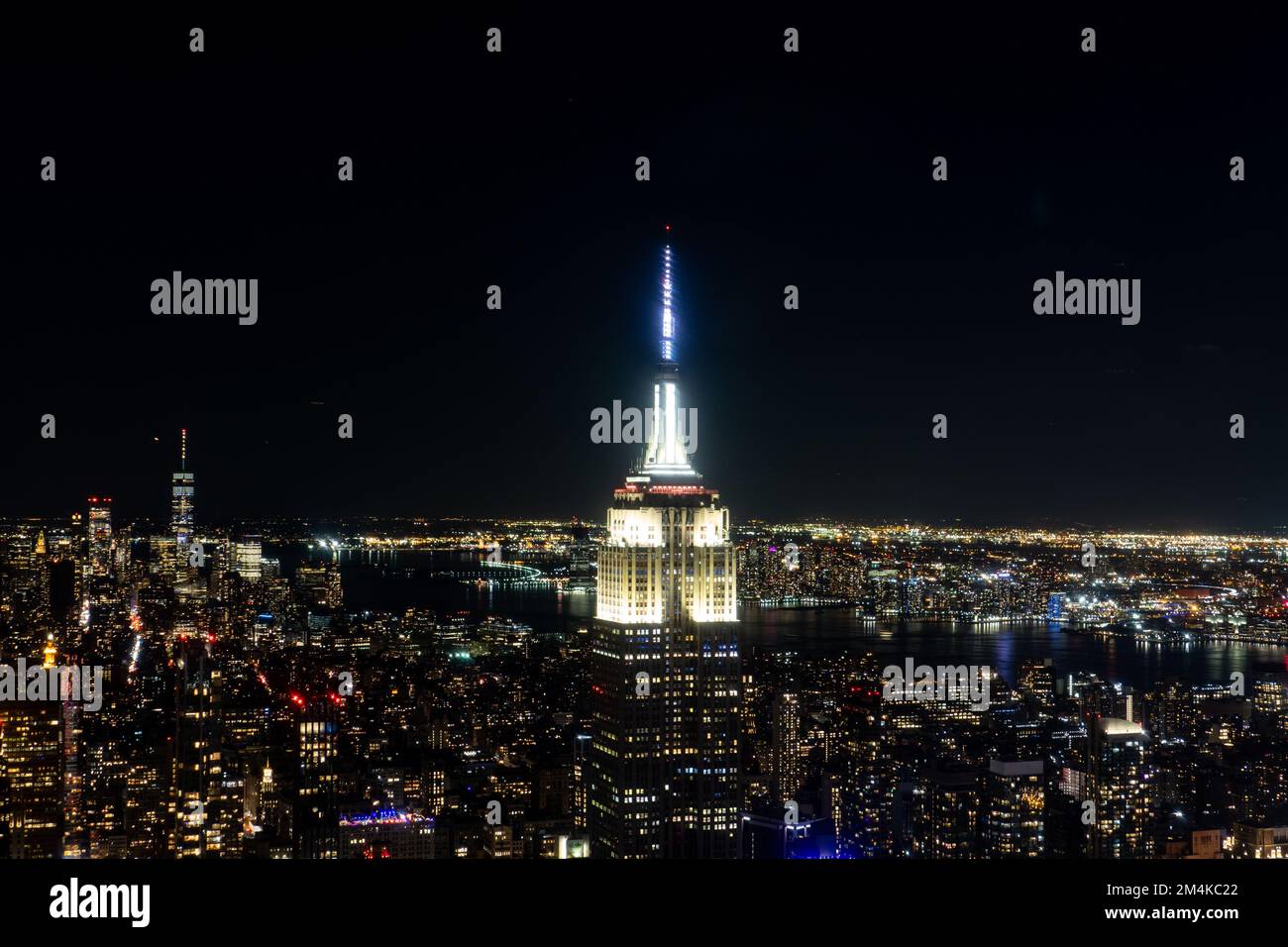 Stunning view from New York skyline sunset. Summit One Vanderbilt Stock ...