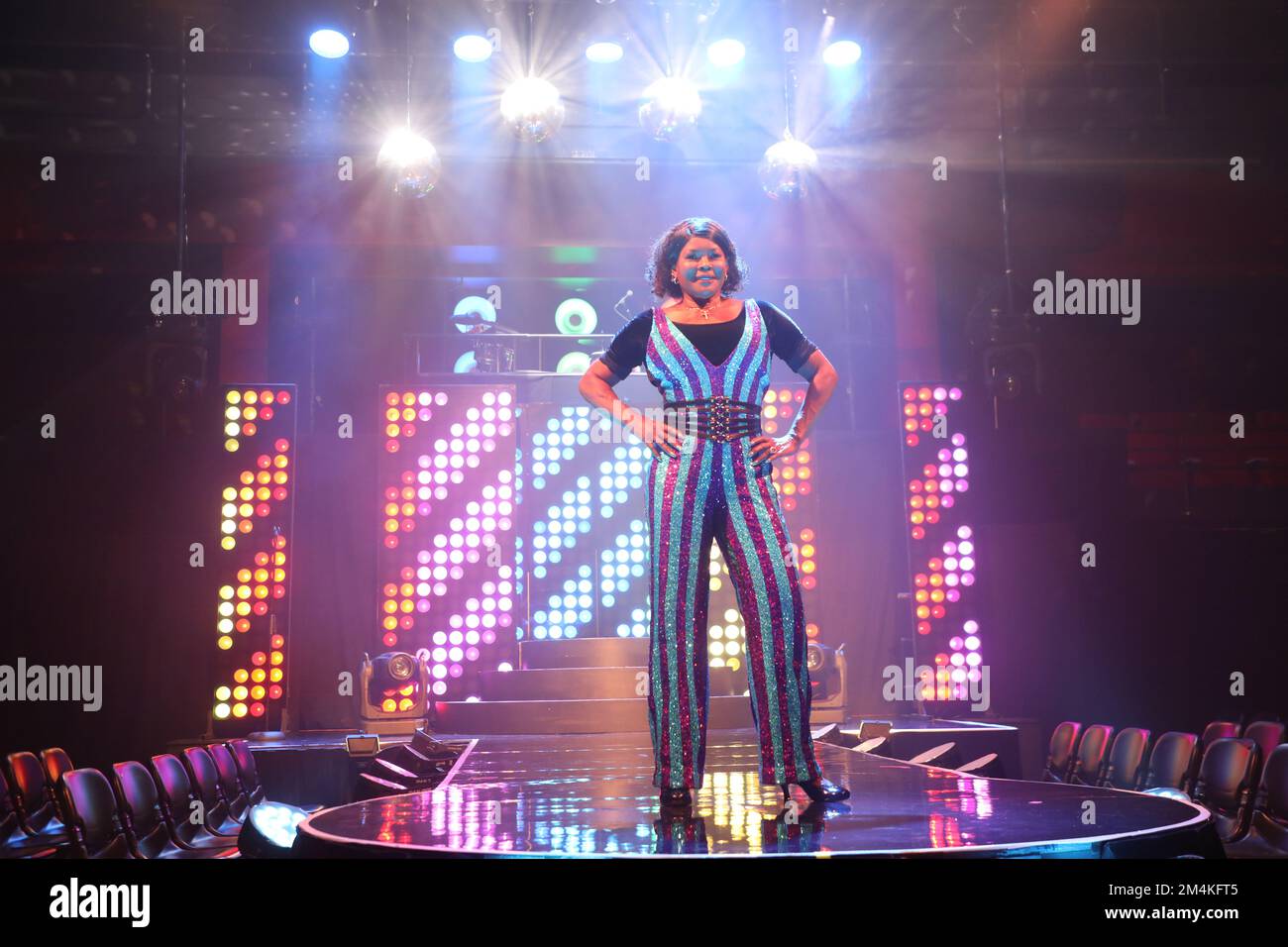 Sydney, Australia. 22nd December 2022. Marcia Hines and the full cast ...