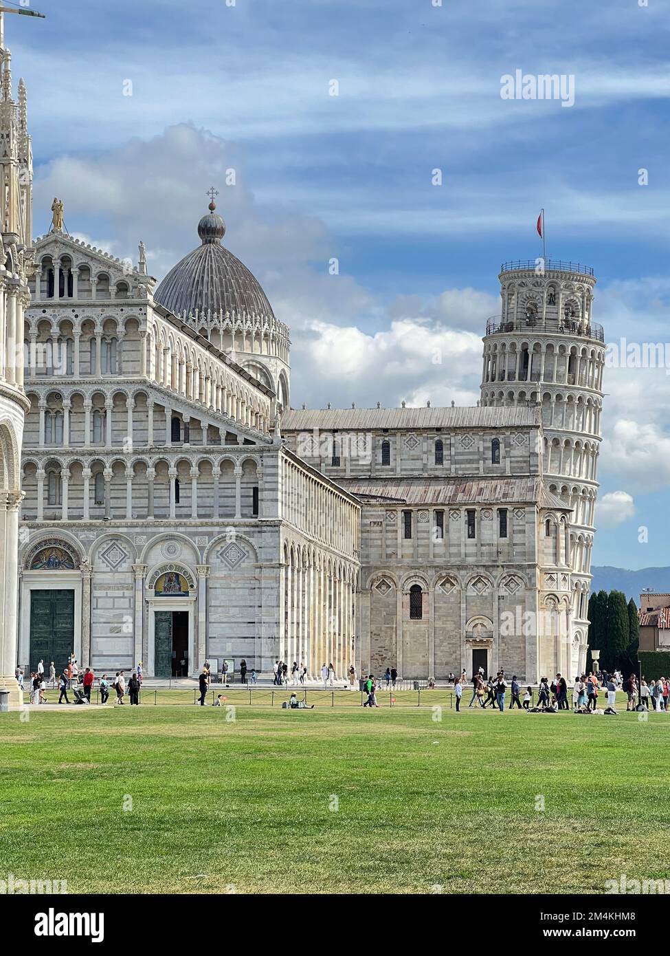 A beautiful shot of the Cattedrale di Pisa and the Pisa tower Stock ...
