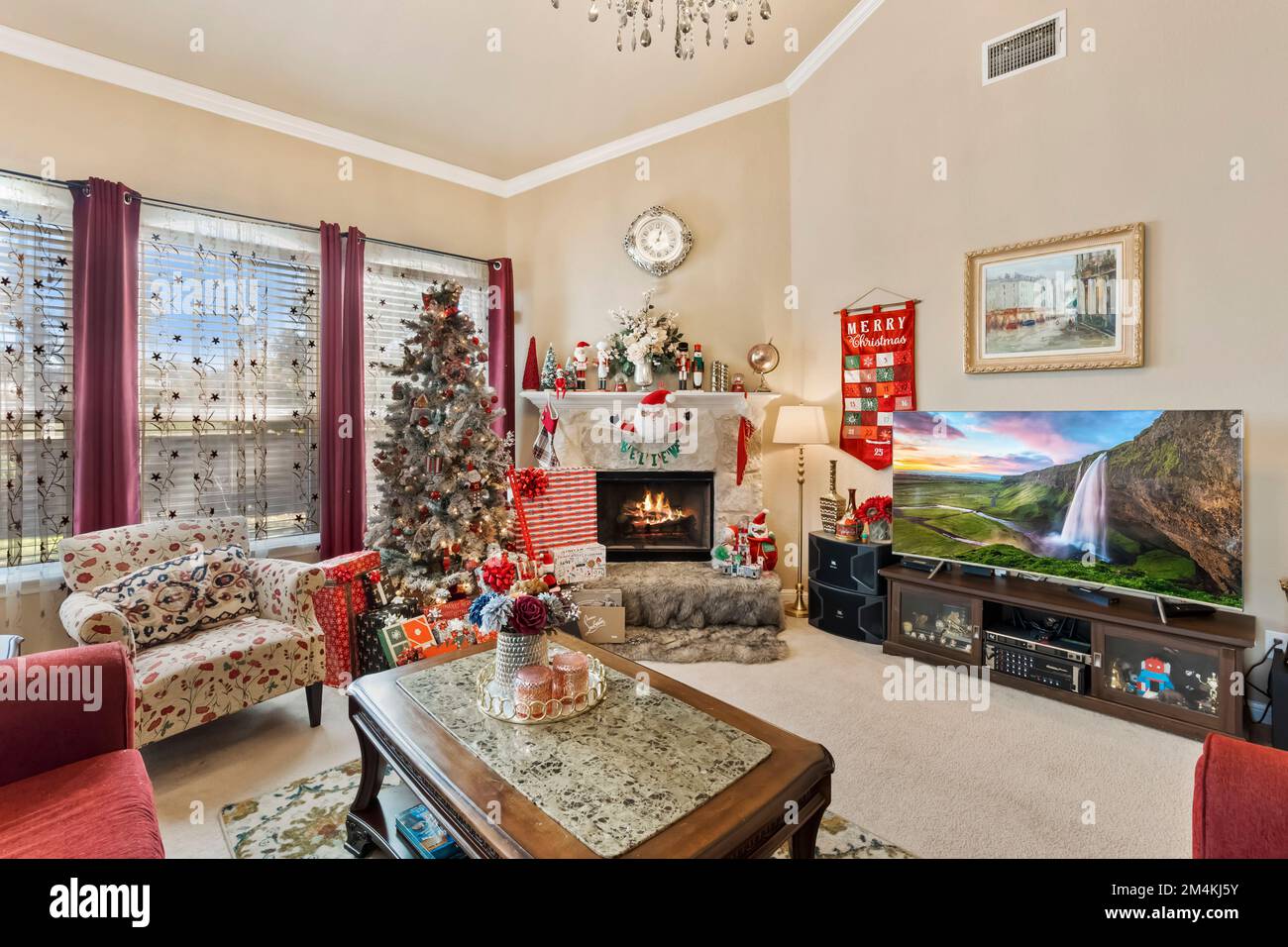 Home living room Stock Photo - Alamy