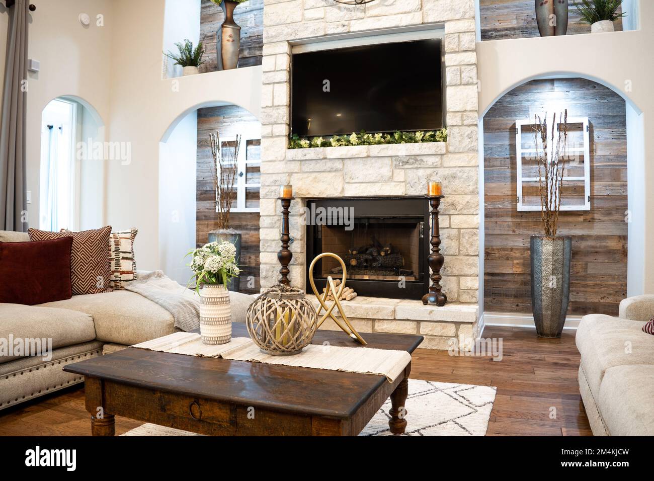 Home living room Stock Photo - Alamy