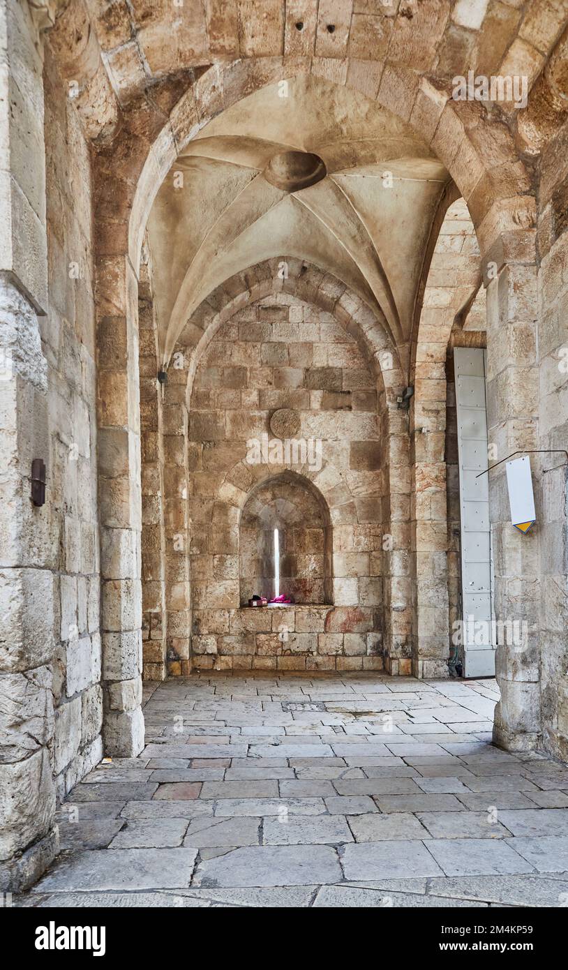 L shaped tower hi-res stock photography and images - Alamy