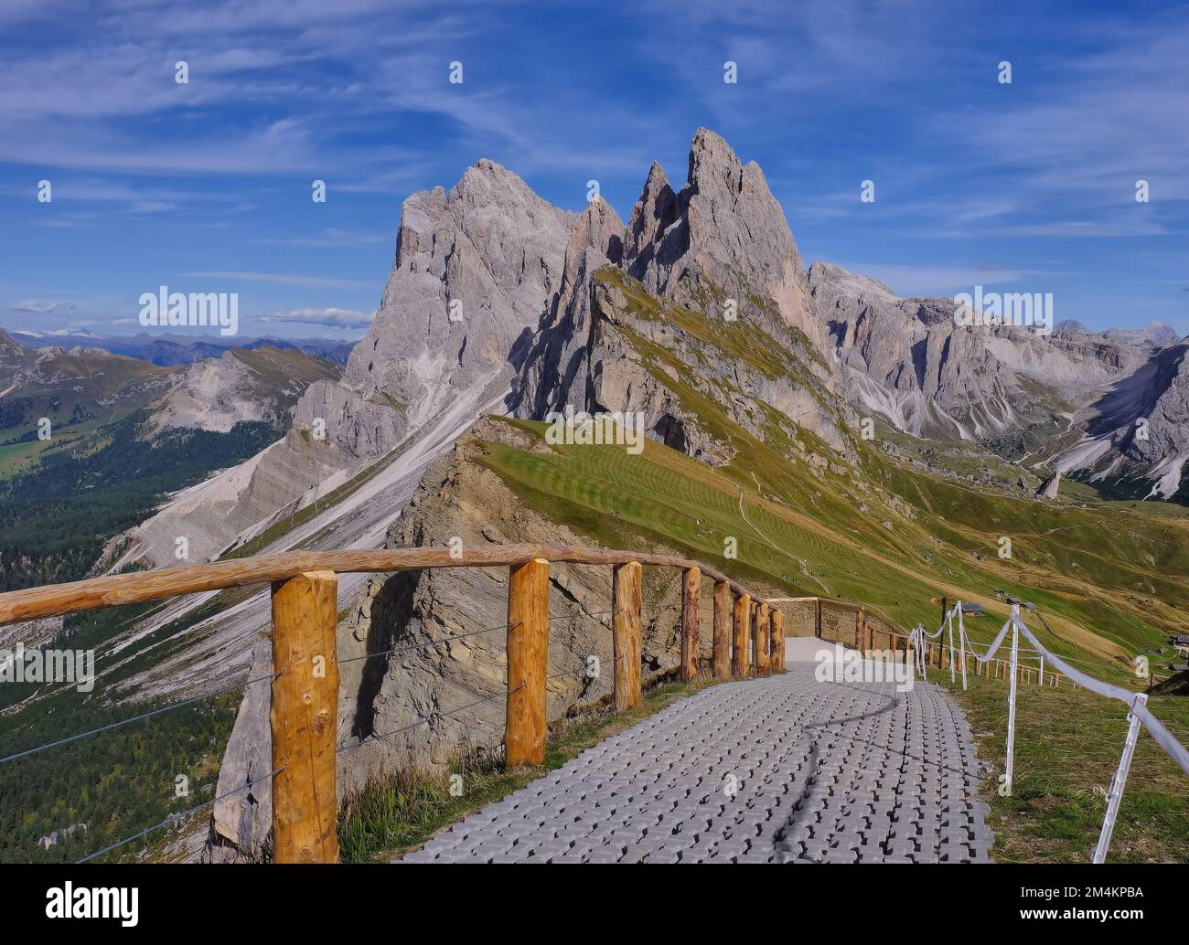 Walking path at Geislerspitzen massif on Seceda with view to Odle ...