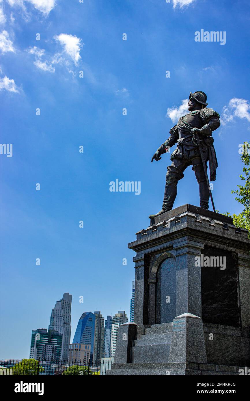 Statue de football hi-res stock photography and images - Alamy