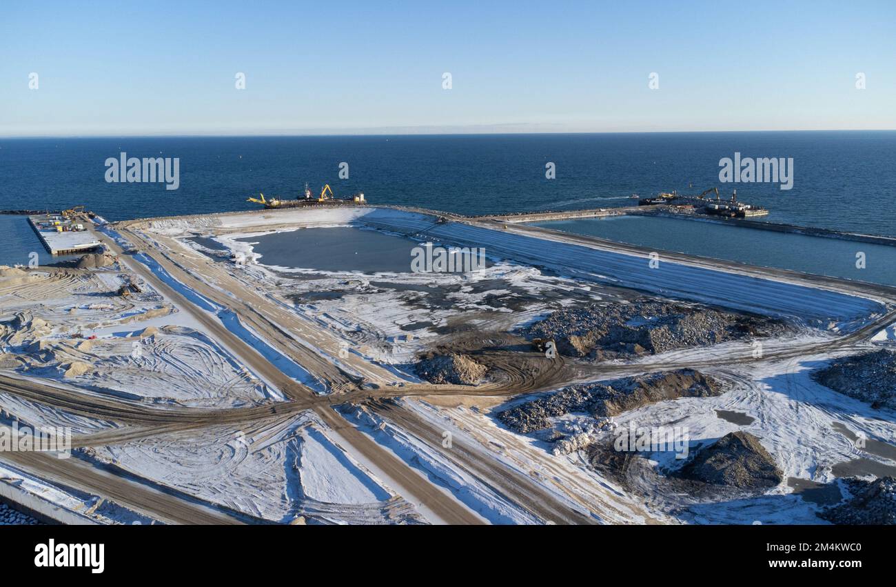 Fehmarn, Germany. 16th Dec, 2022. The excavation pit for the tunnel ...