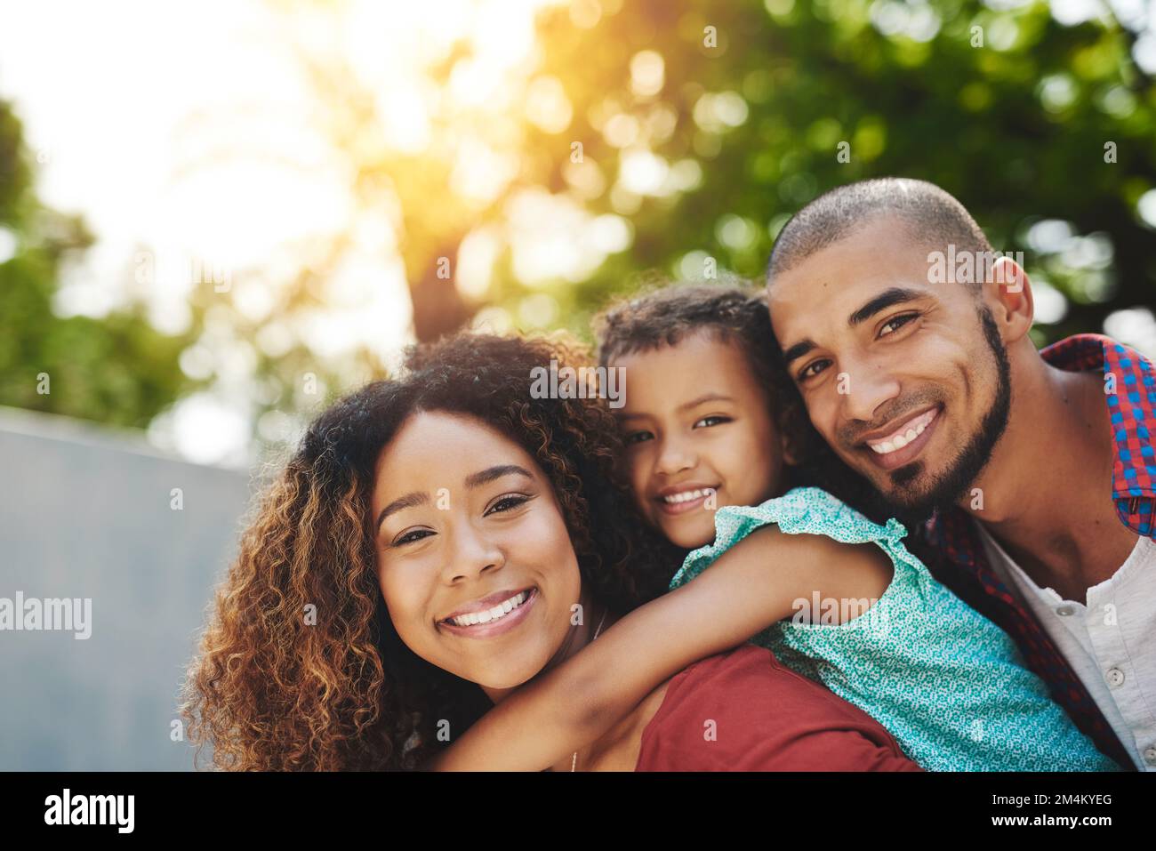 Father looks happy with children hi-res stock photography and images ...