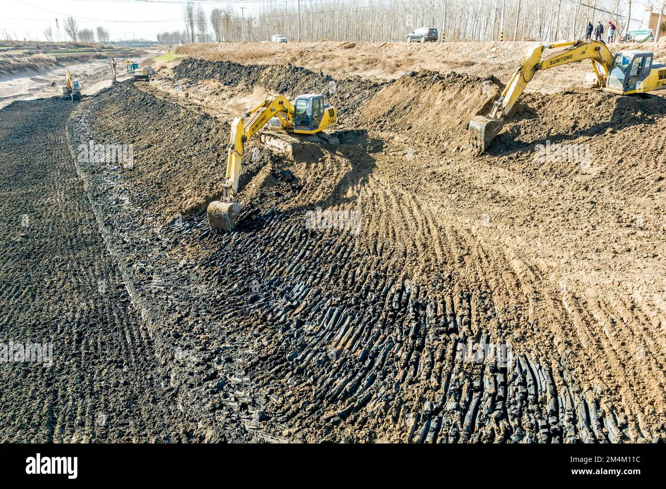 HEBI, CHINA - DECEMBER 22, 2022 - The dredging of the Xunxian section ...