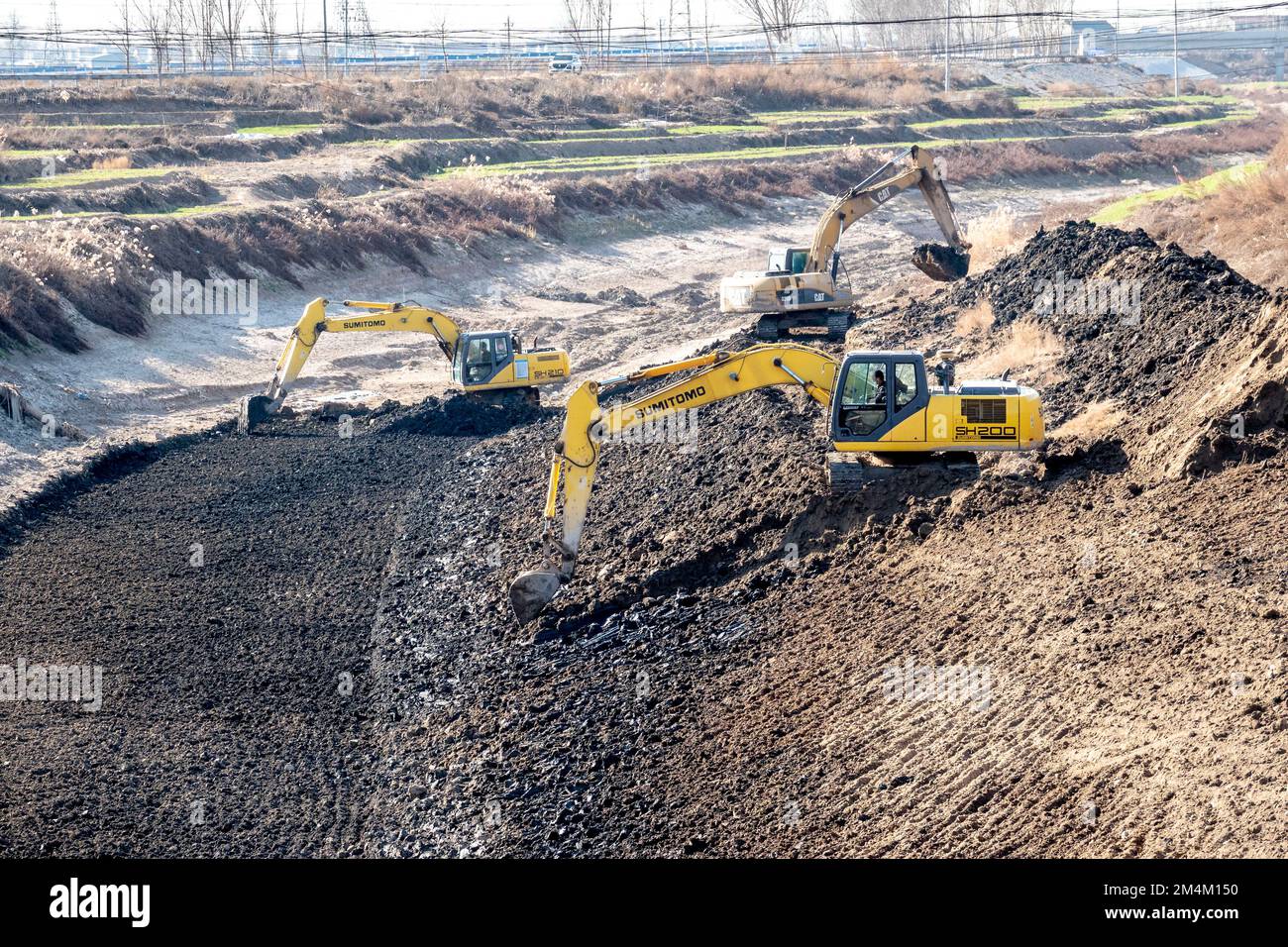 HEBI, CHINA - DECEMBER 22, 2022 - The dredging of the Xunxian section ...