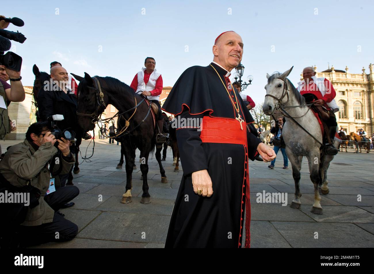 Piedmont Turin Exposition of Shroud 2010 Severino Cardinale Poletto in ...