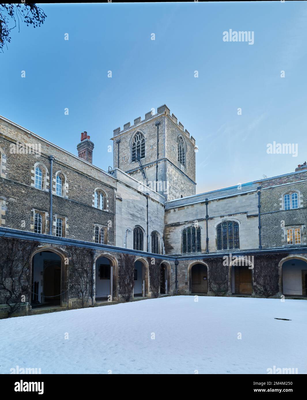Cloister Court at Jesus college, university of Cambridge, England, on a ...