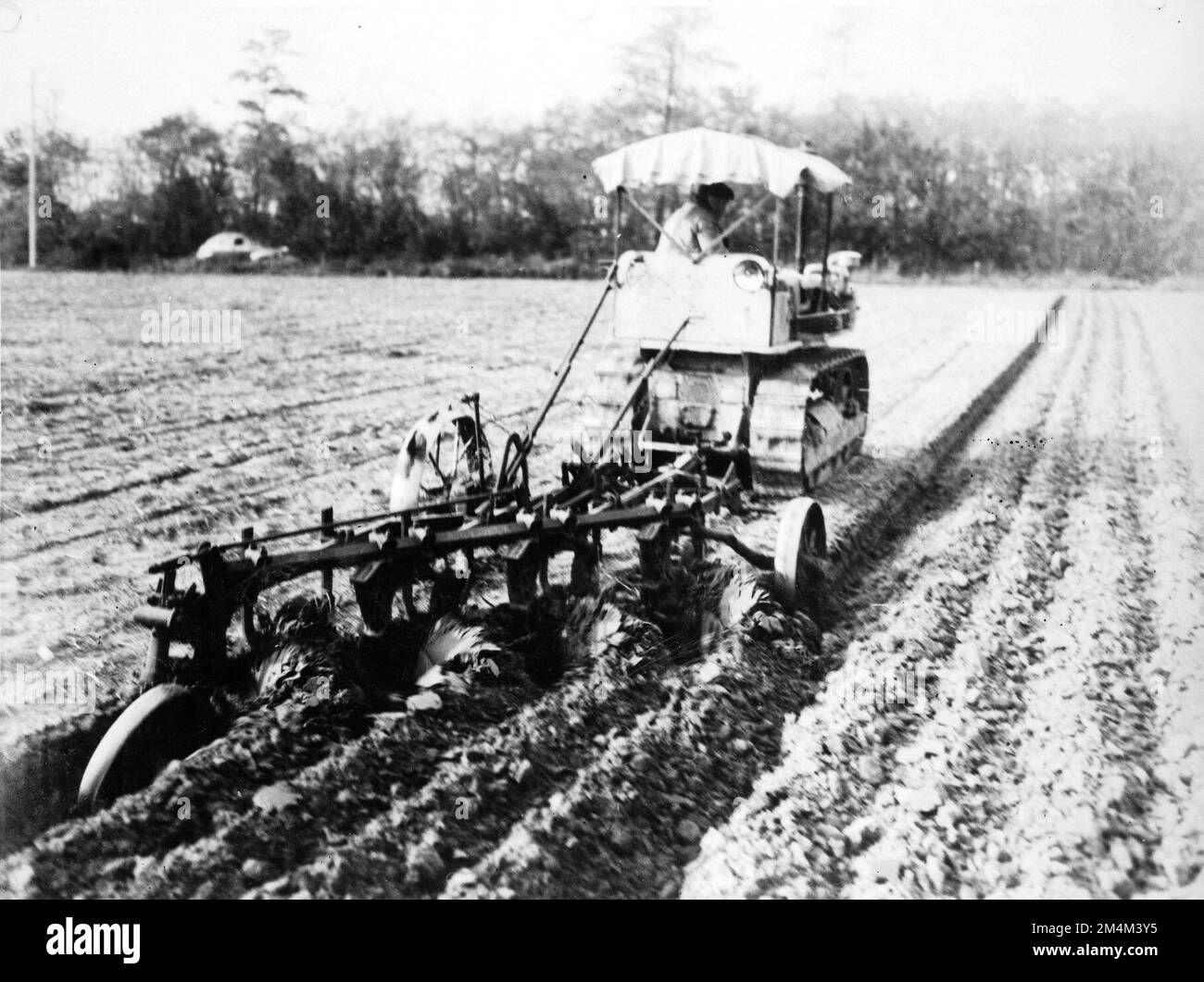 Farm Machinery - New American Farm Machinery Tested in France ...