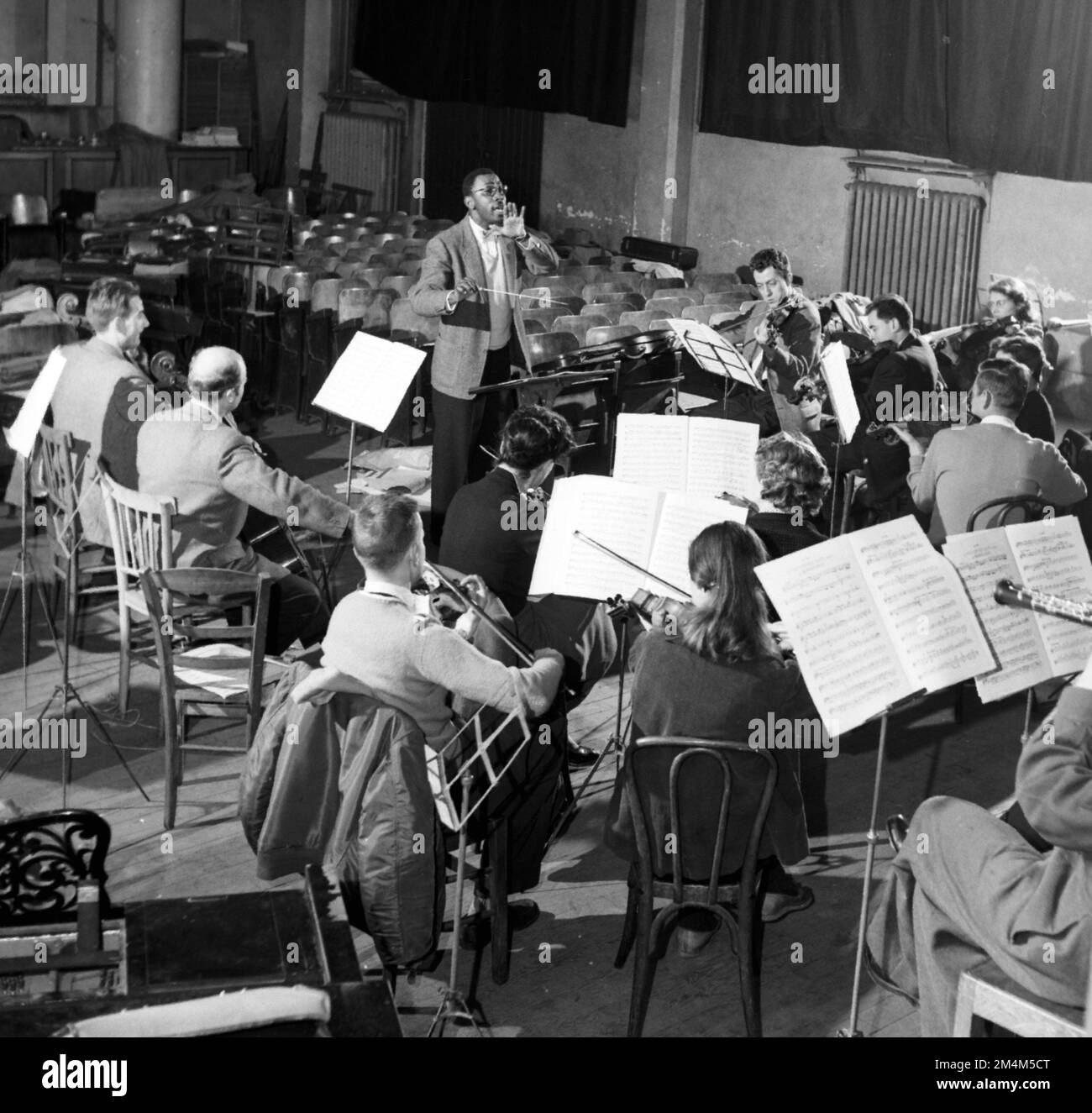 Leon Thompson, Orchestre Symphonique de Paris. Photographs of Marshall ...