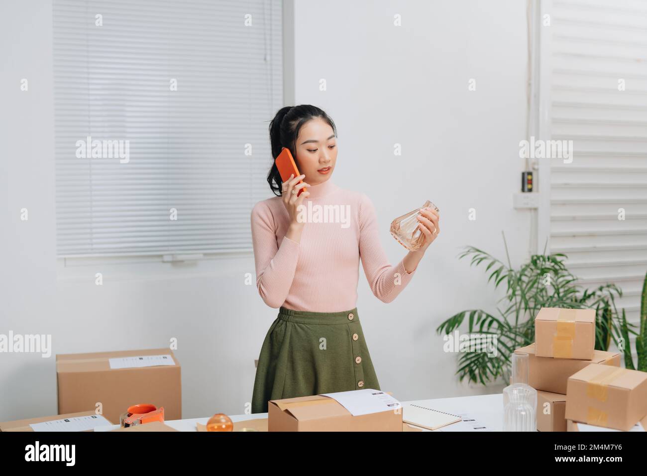 Asian female e commerce business hi-res stock photography and images ...
