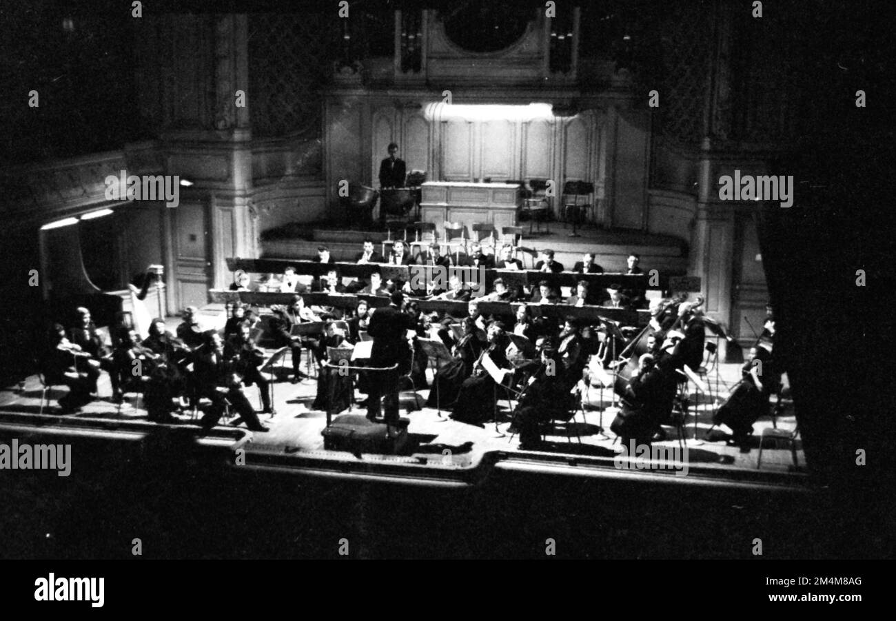 Leon Thompson, Orchestre Symphonique de Paris. Photographs of Marshall ...