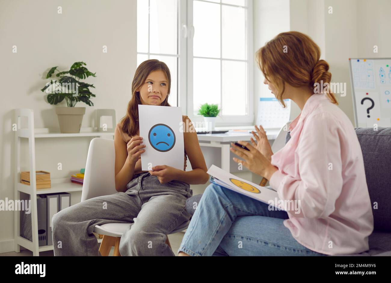 Teenage girl describes negative emotions she feels during conversation ...