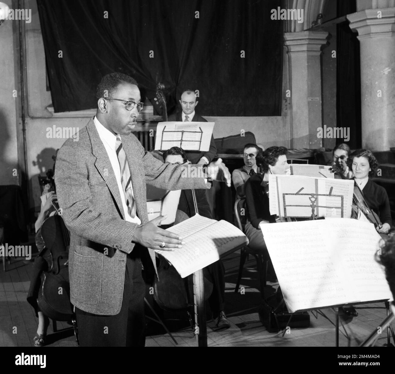 Leon Thompson, Orchestre Symphonique de Paris. Photographs of Marshall ...