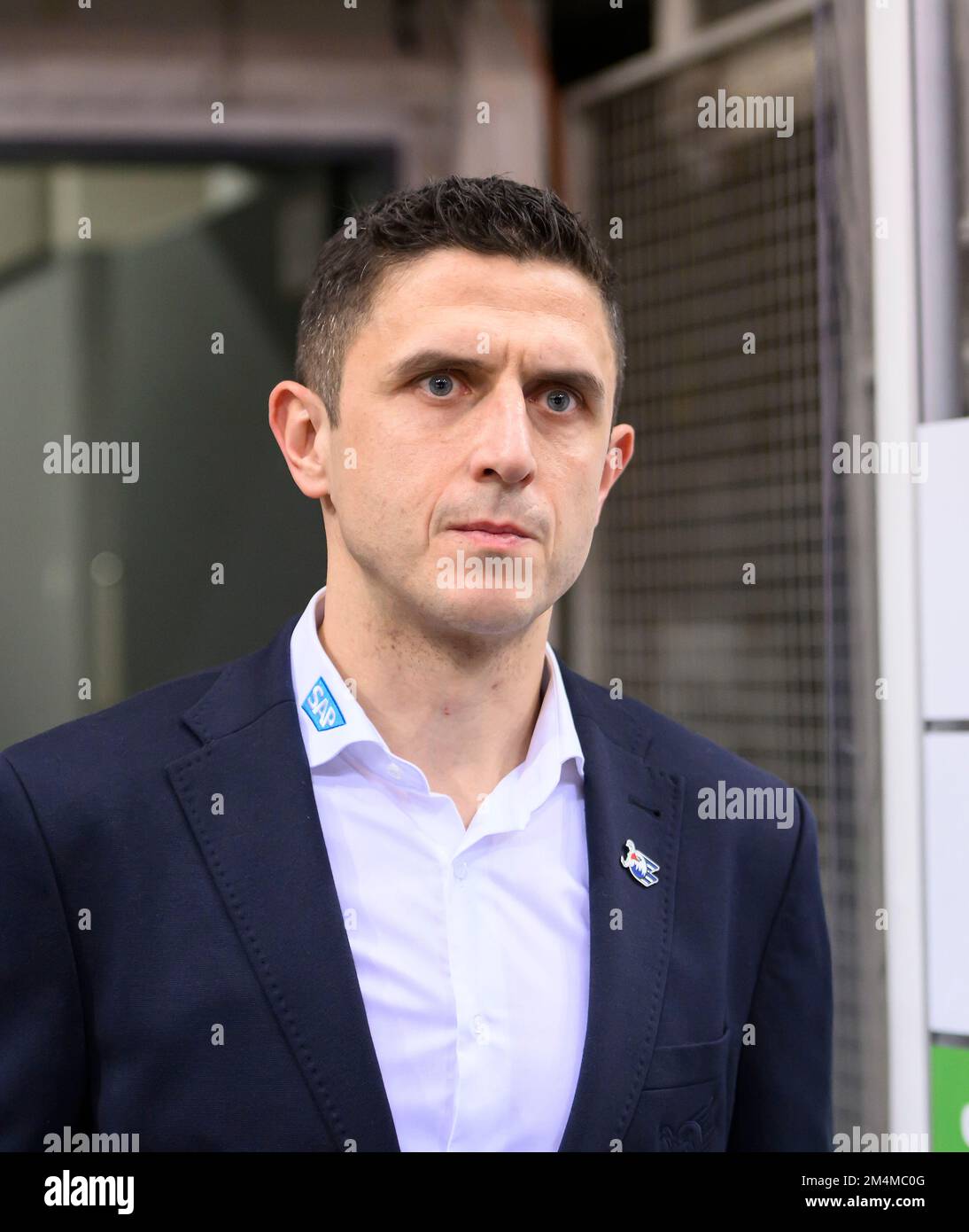 Dusseldorf/ Germany. December 20th, 2022, Co-coach Marcel GOC (Adler ...