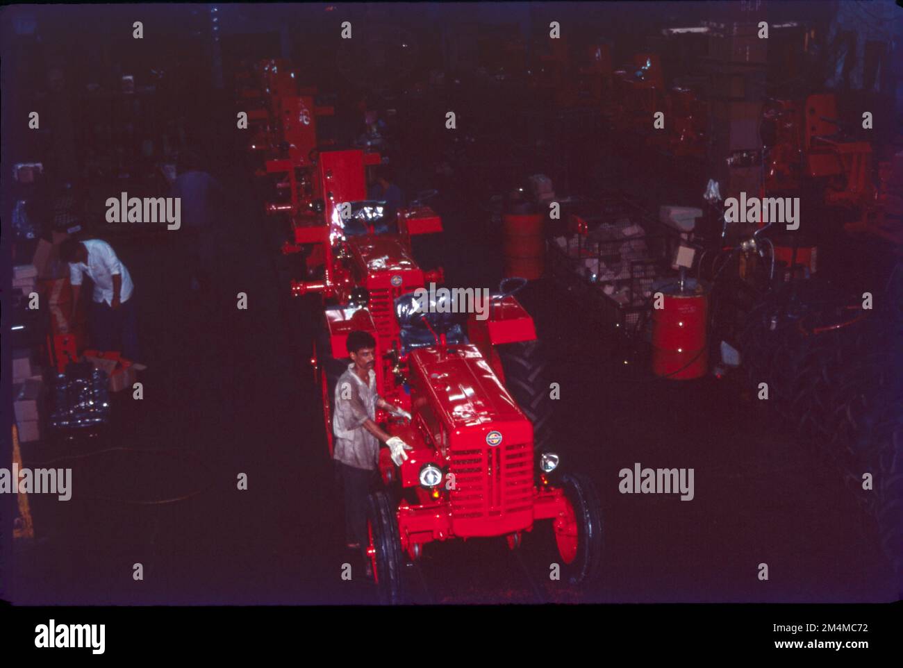 Tractor assembly line hi-res stock photography and images - Alamy