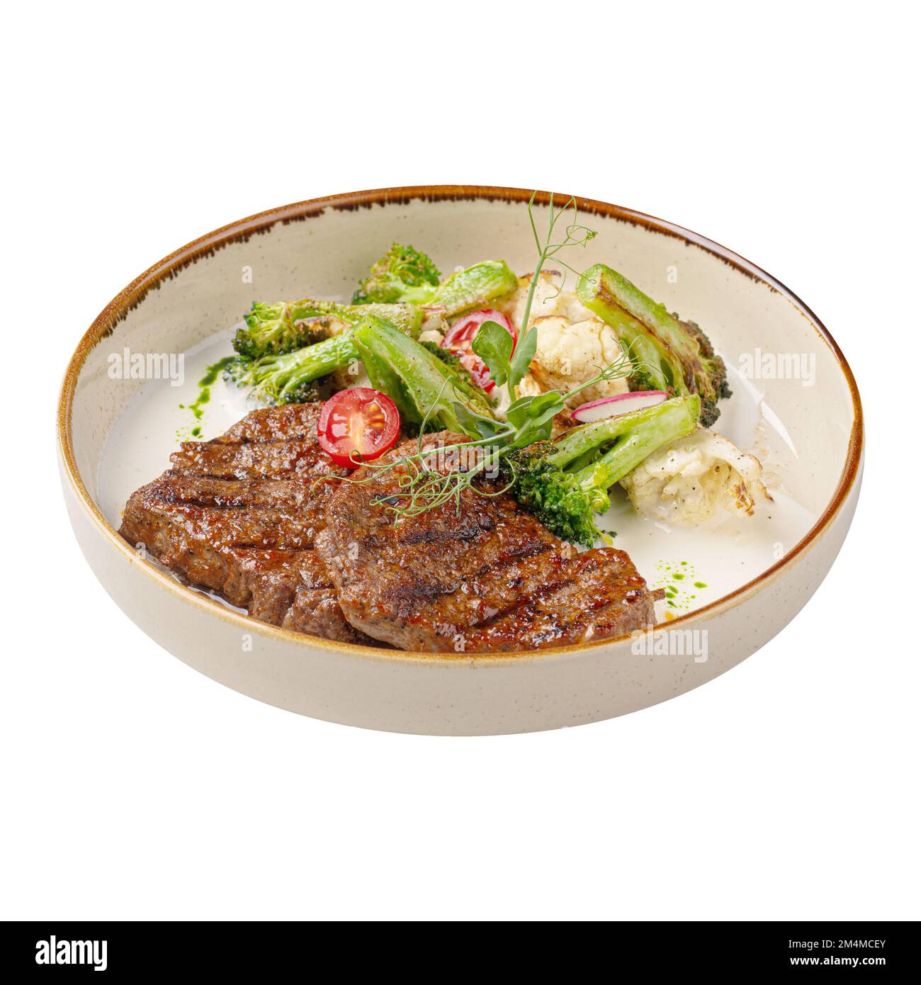 Portion of beef steak with vegetable salad Stock Photo - Alamy