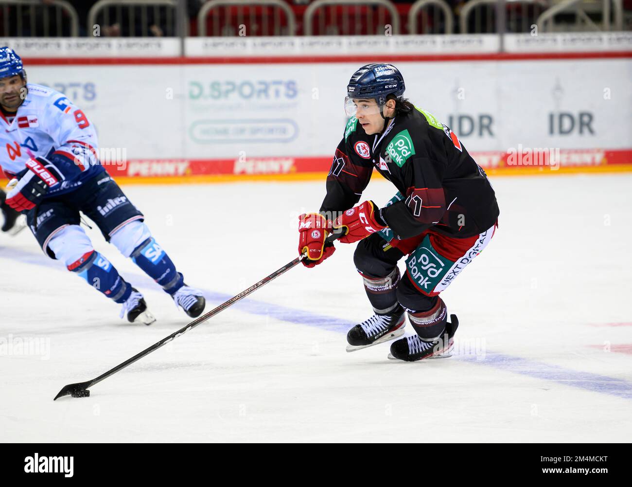Dusseldorf/ Germany. December 20th, 2022, Daniel FISCHBUCH (DEG) action, ice hockey 1st ...
