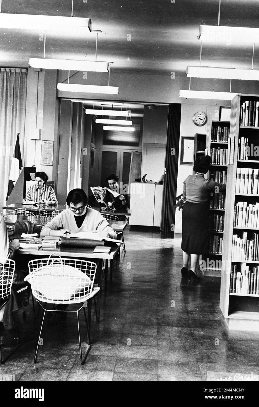 USIS, Tours, Library and Cultural Center. Photographs of Marshall Plan ...