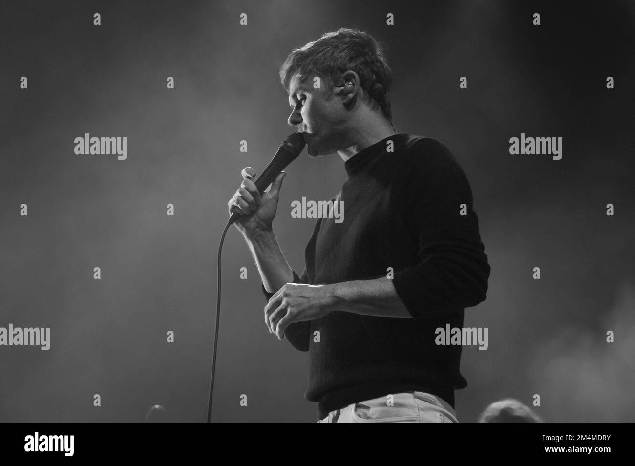 Glasgow, Scotland, 21th December 2022, Roddy Woomble of Idlewild ...
