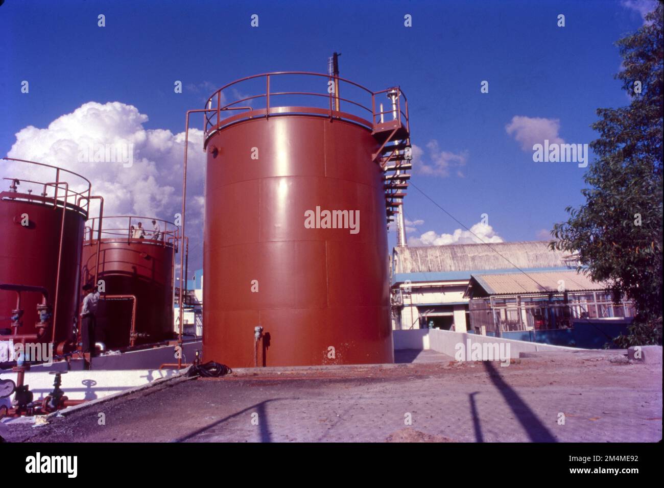 Pharmaceutical production unit india hi-res stock photography and ...
