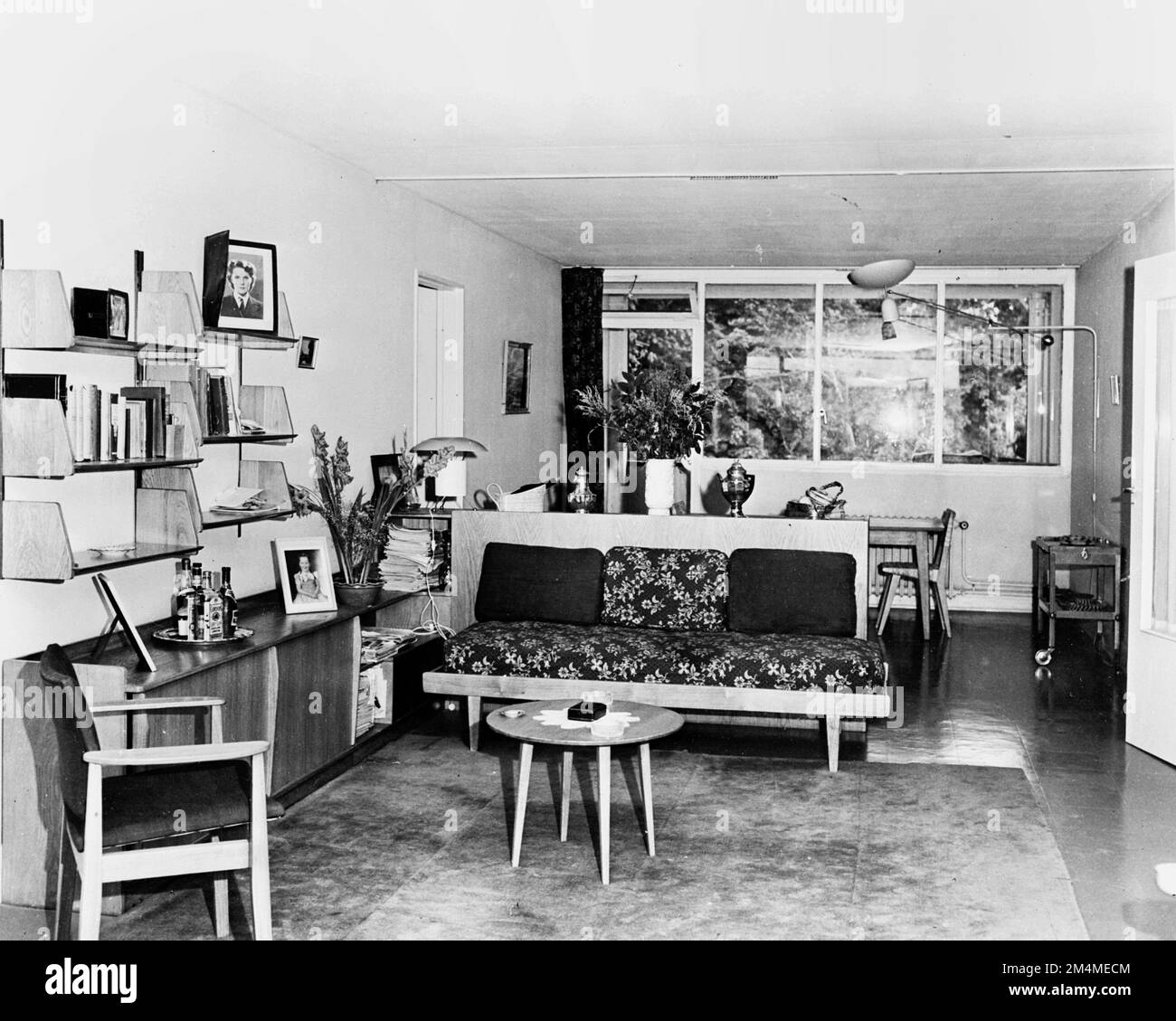SHAPE Village. Photographs of Marshall Plan Programs, Exhibits, and ...