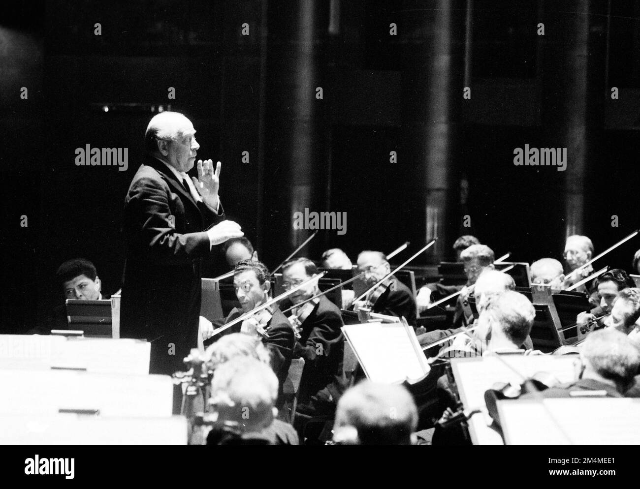The Philadelphia Orchestra, Ormandy, at the Palais de Chaillot ...