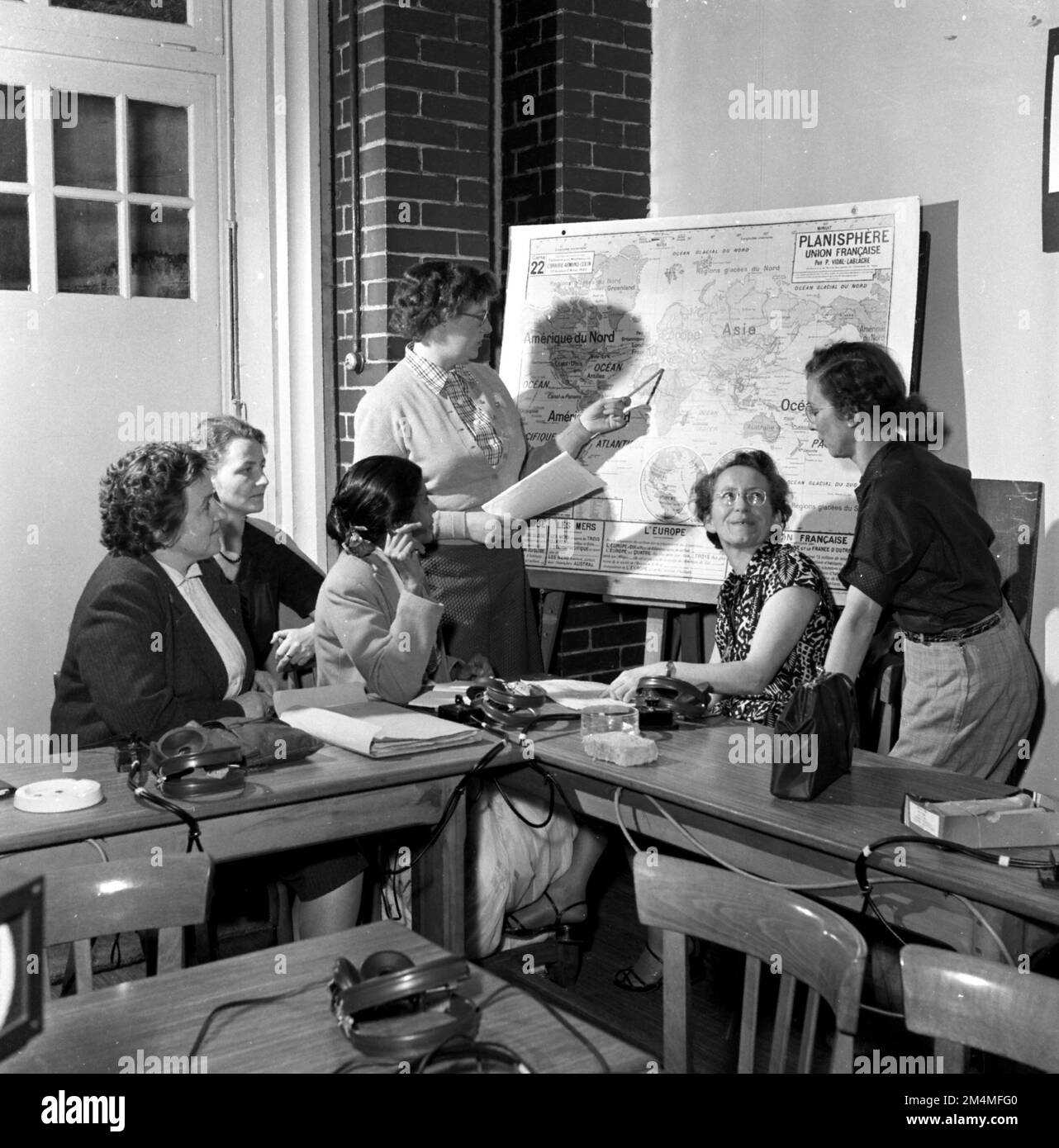 First International School for Women Labor Leaders (La Breviere Labor ...