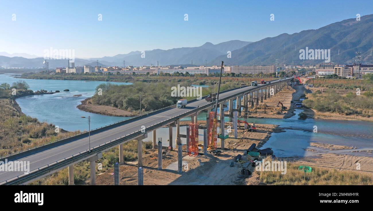 Aerial photo shows the construction site of Yong'anxi Bridge in Xianju ...