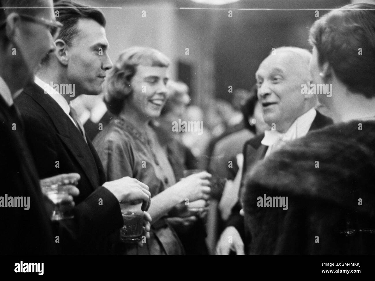 New York Philharmonic Orchestra in Paris and reception. Photographs of ...